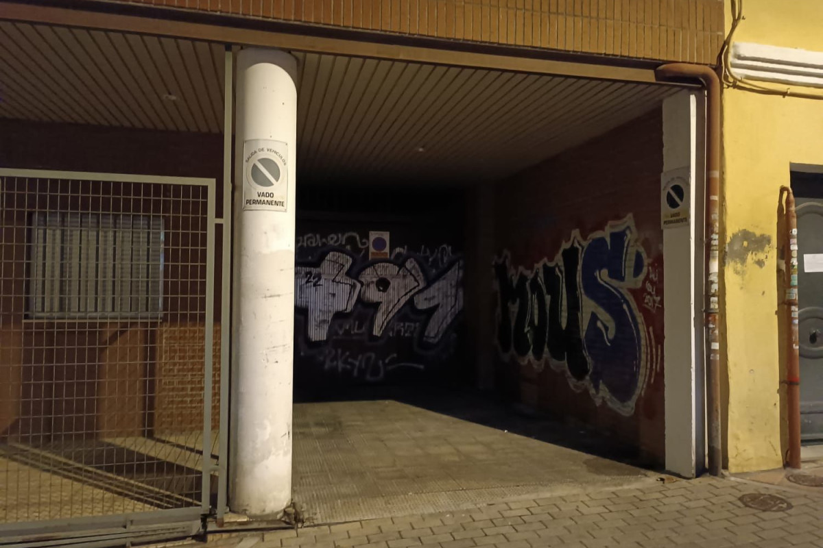 Alquiler de Garaje en calle de los Mártires de la Ventilla, 97 ...