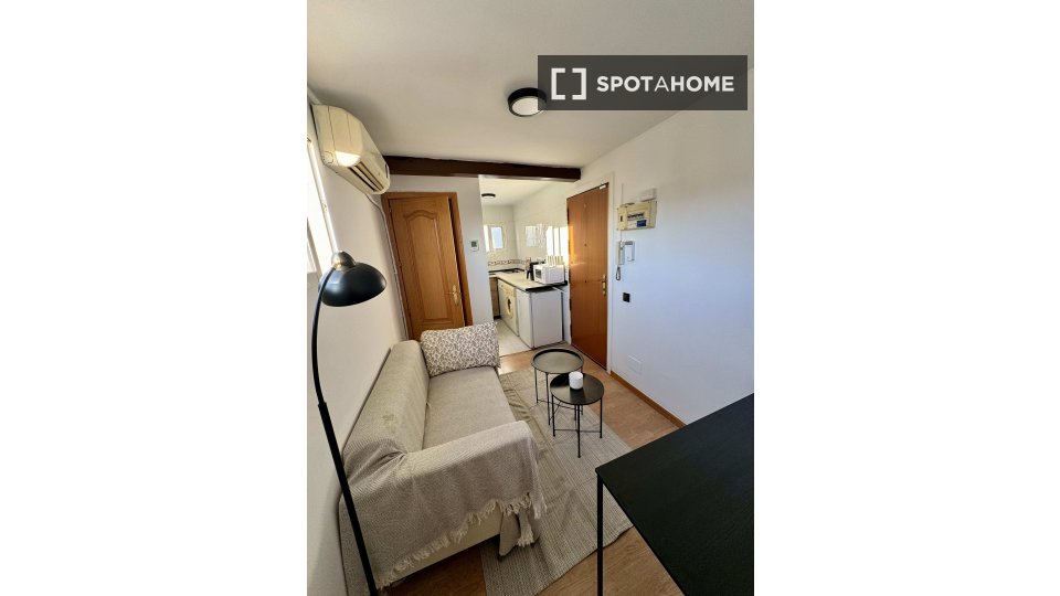 Estudio en alquiler en Pje. del Áncora, Madrid