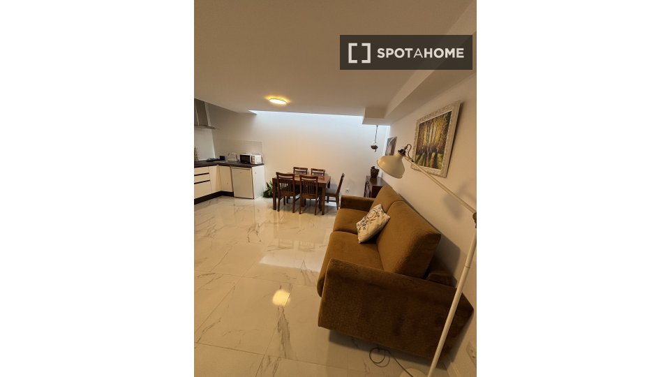 Estudio en alquiler en C. de los Canarios, Madrid