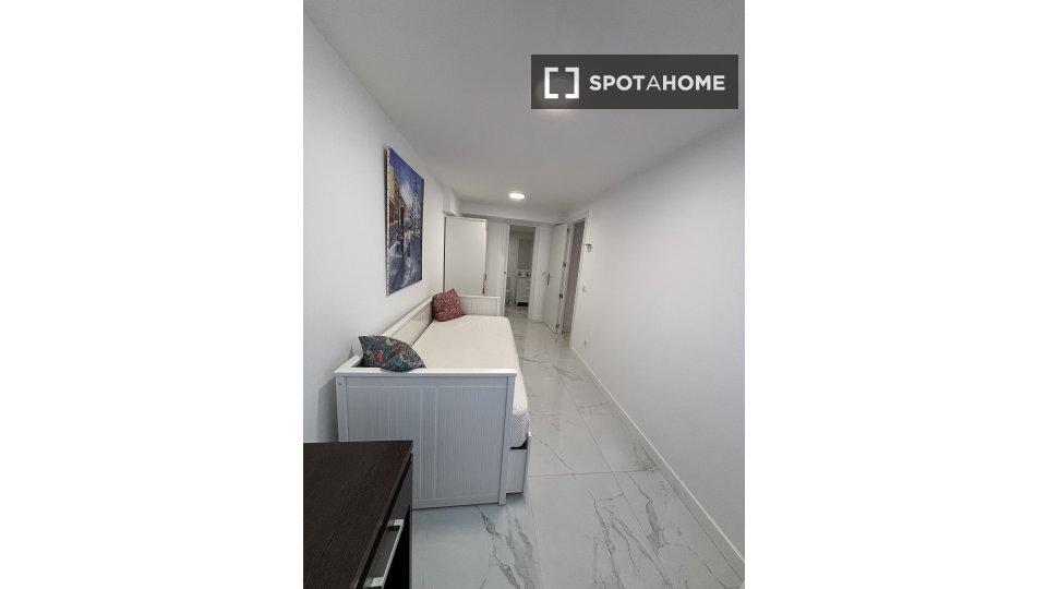 Estudio en alquiler en C. de los Canarios, Madrid