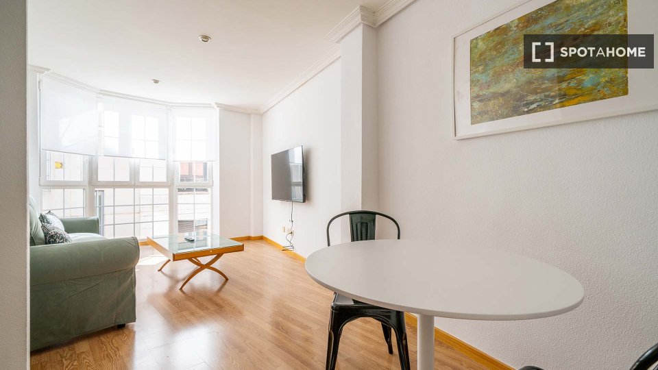 Estudio en alquiler en C. de Eraso, Madrid