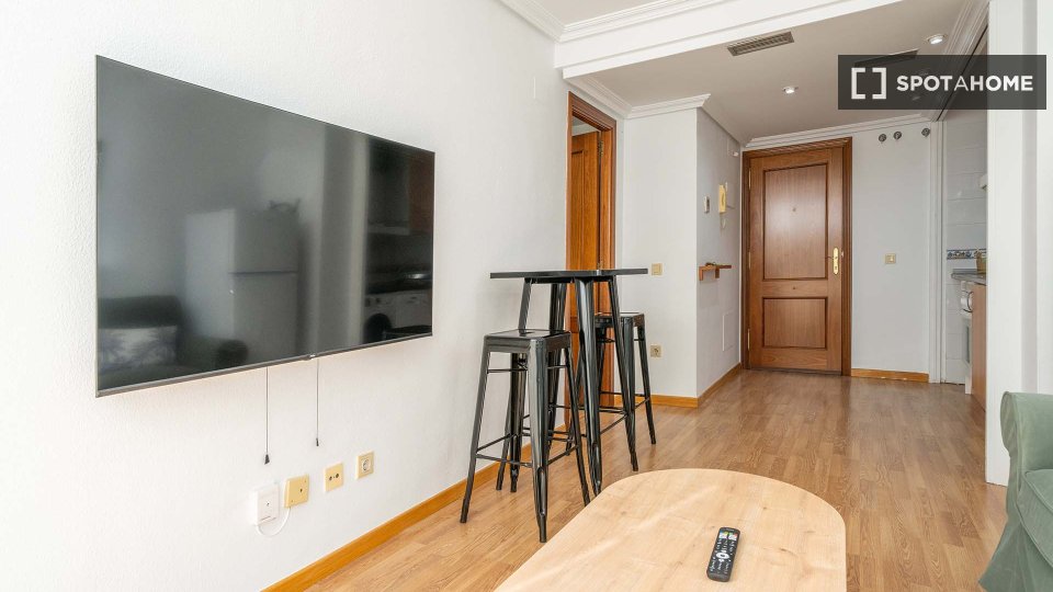 Estudio en alquiler en C. de Eraso, Madrid