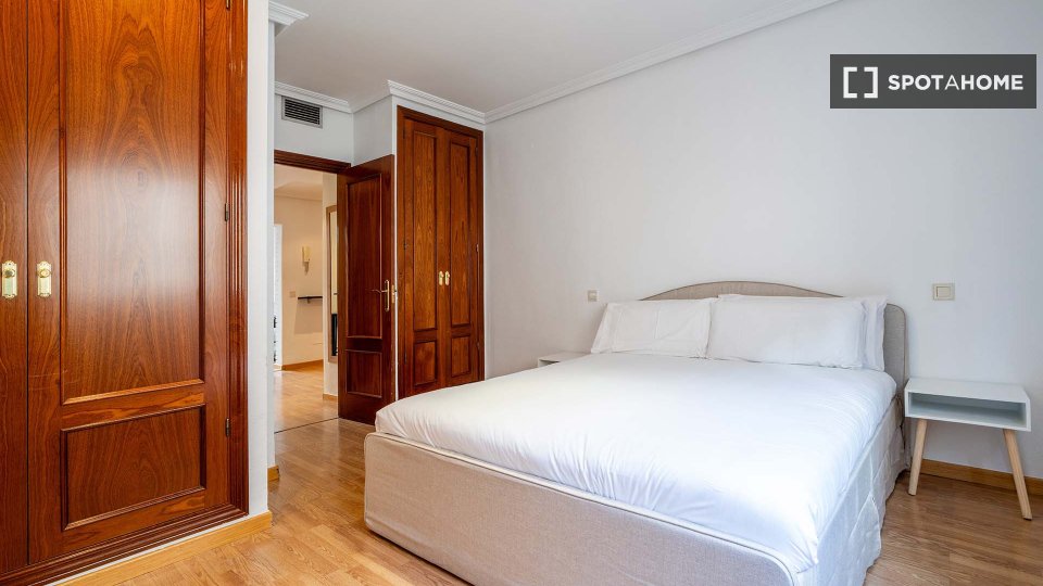 Estudio en alquiler en C. de Eraso, Madrid