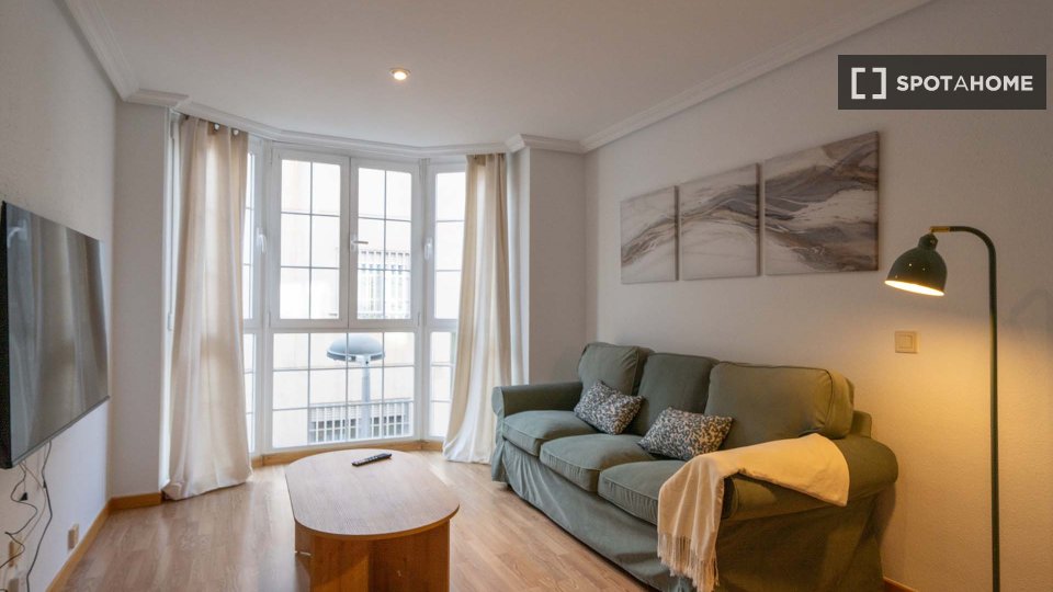 Estudio en alquiler en C. de Eraso, Madrid